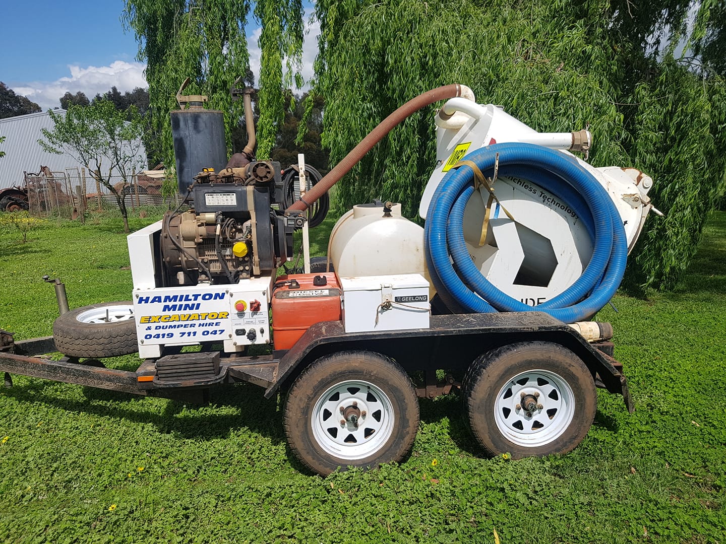 Hamilton Hydra Vac | Dennis the Digger